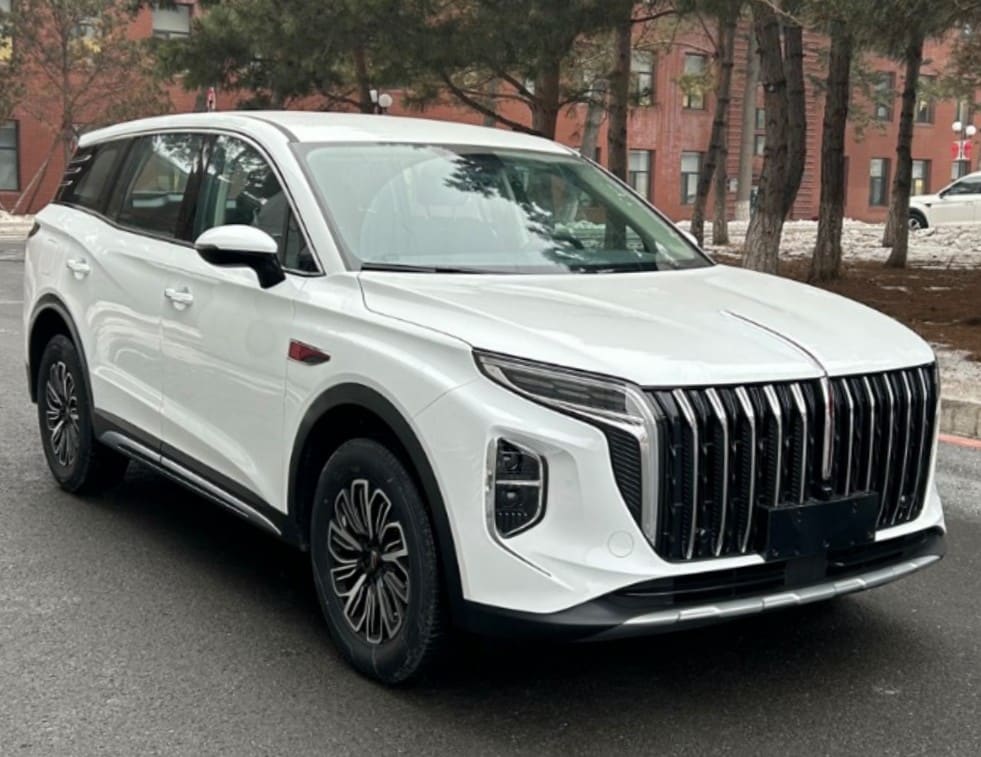 هونشي Hongqi HS6 هي سيارة SUV جديدة كبيرة بثلاثة صفوف للصين